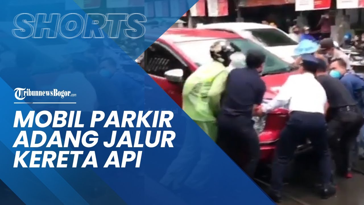 Viral Video Mobil Parkir Sembarangan Adang Jalur Rel Kereta Api Depan ...