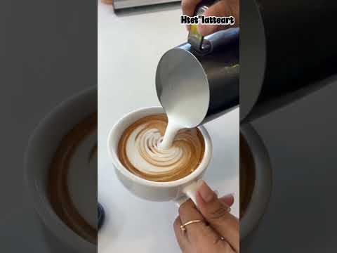 layer of flower #coffeelatteart #coffeecappuccino #coffee #coffeedrinks #latteart#coffeelover