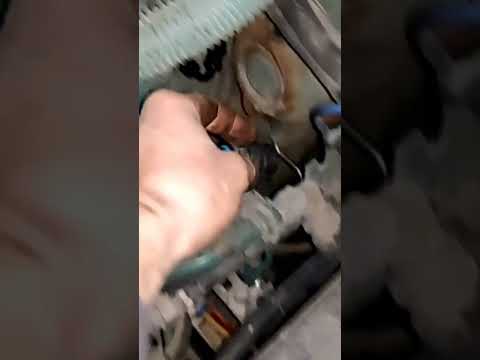 Hydrocarbon injector fuel pressure sensor removal Volvo D13