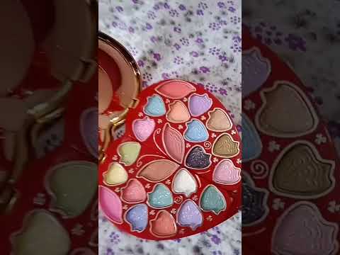 Red makeup box |🎁 with 22 eye shadow | 4 lipstick | new daily video