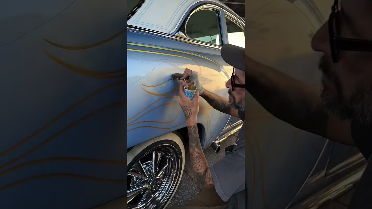 Pinstripes are always nice @sonnyboystudios @santospizzaoc #Lowriders #bombas