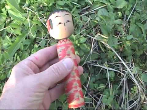 ๐ Kokeshi Japanese Wooden Doll - Small Pretty Figurine