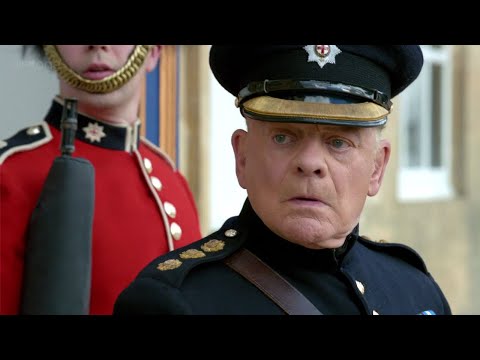The Royal Bodyguard Ep. 1 - The Limping Assassin starring David Jason