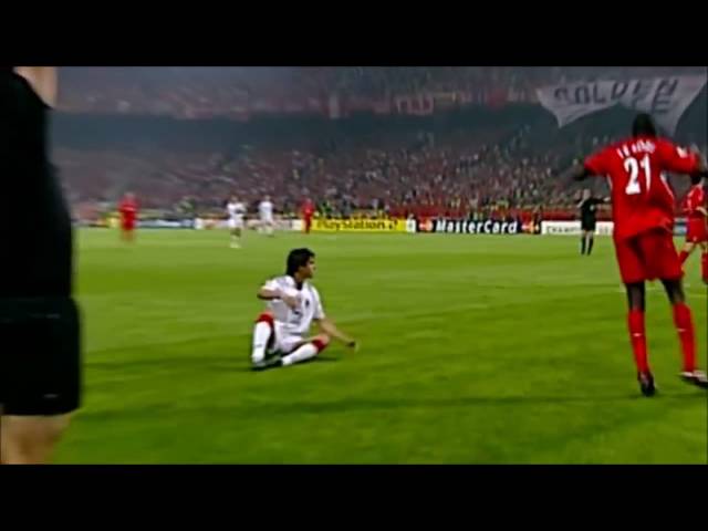 5 WWE Superstars and their football club counterparts