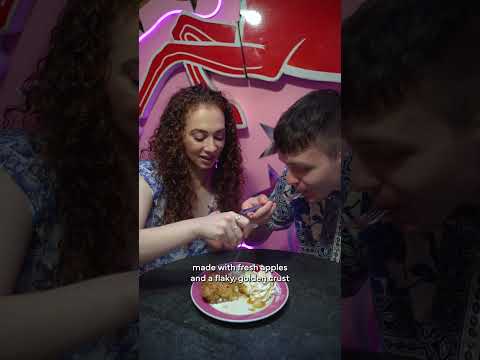 Serendipity 3's iconic “𝗕𝗶𝗴 𝗔𝗽𝗽𝗹𝗲” 𝗣𝗶𝗲 à 𝗟𝗮 𝗠𝗼𝗱𝗲!