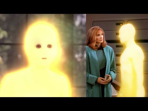 Cocoon 1985 Review . Why I hated it as a Kid and Rewatched It Now as an Adult