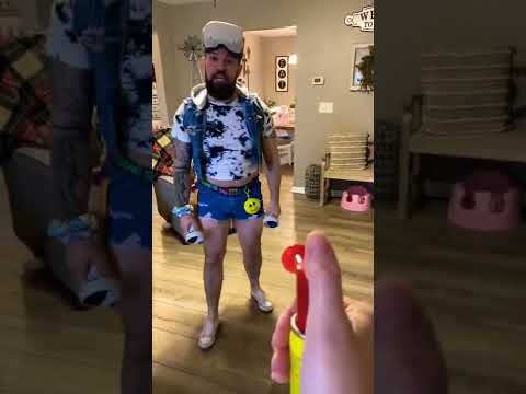 Eli found an air horn!