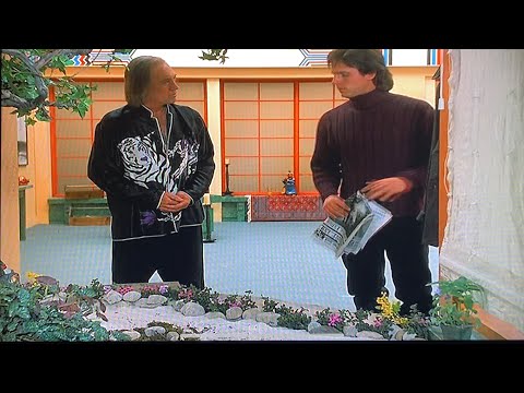Kung Fu The Legend Continues: The Hand of A 1000 Bells