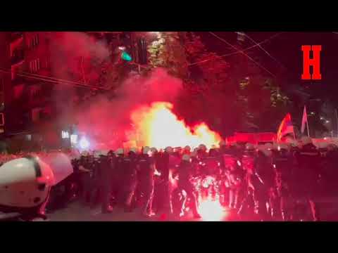 ŽELE KRVOPROLIĆE: Blokaderi napali kordon