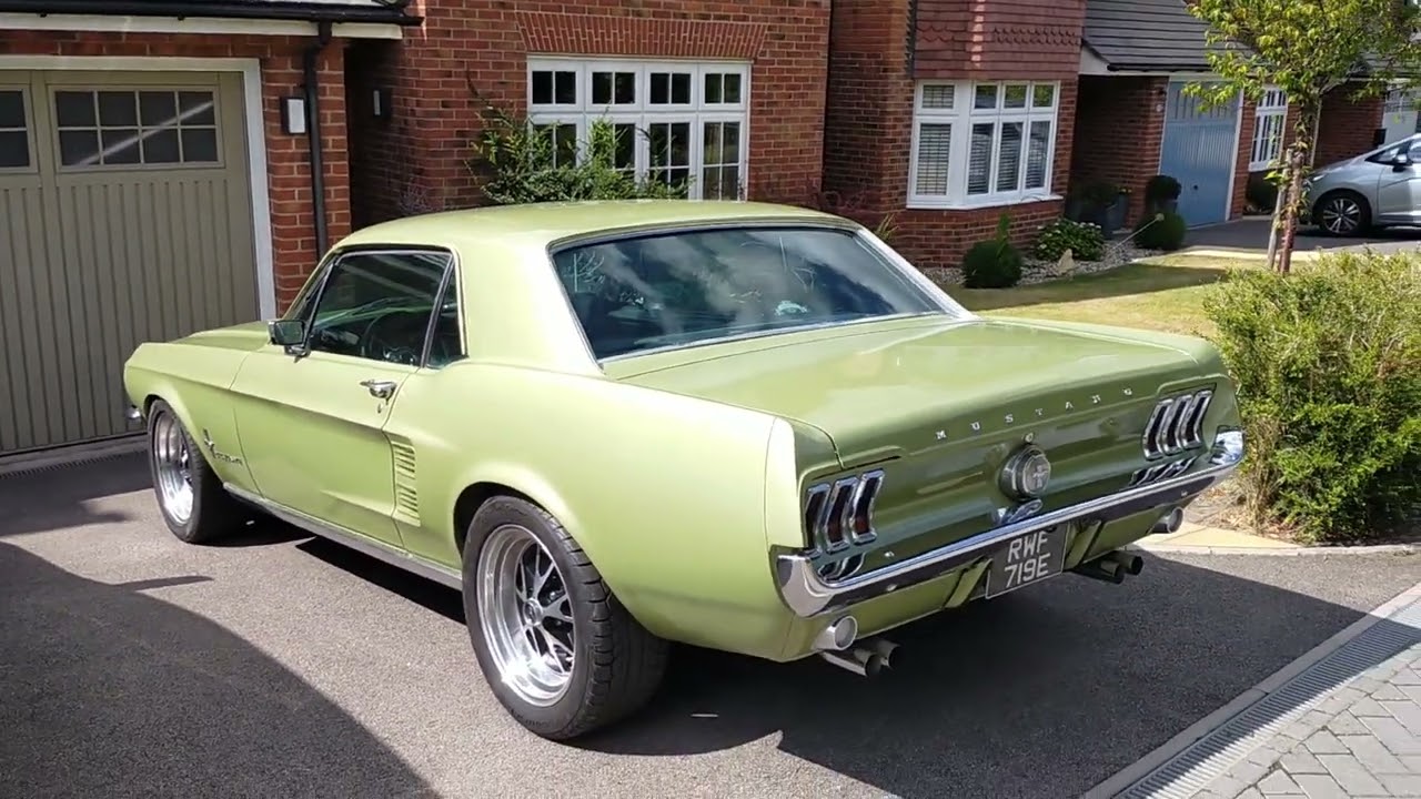 1967 Mustang Lime Gold 2