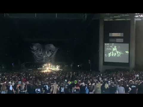 Watch: Mudvayne Singer Falls Off Stage While Performing 'Not Falling ...