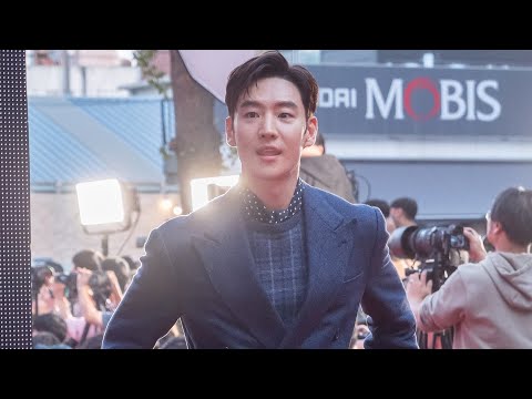 Lee Je Hoon at Elle Style Awards 2024