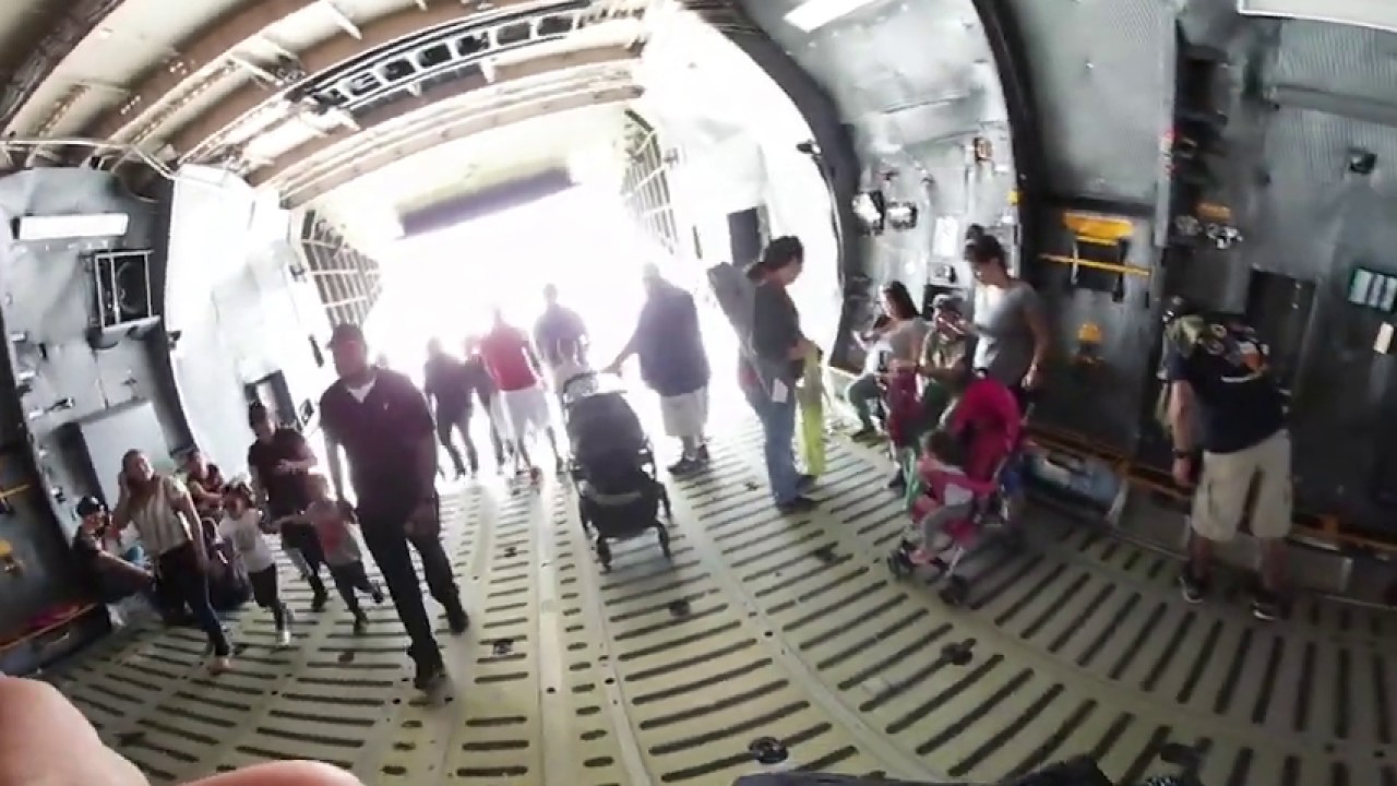 Full walk-through inside world's biggest military airplane: Lockheed C-5 Galaxy