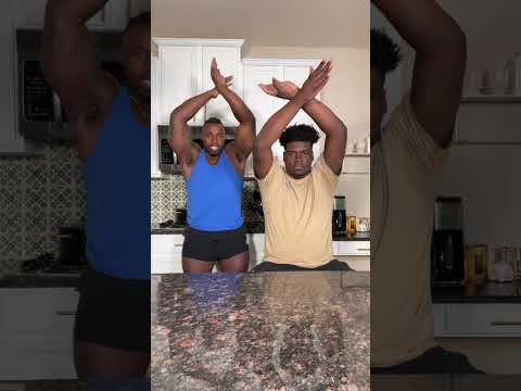 Helicopter meets shoulders @MarquaytheGoat #biggroove #shorts