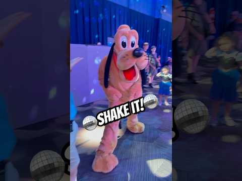Pluto knows how to Party 🎉 #dance #disneycharacters #goofysummer #disneyworld #pluto #dog