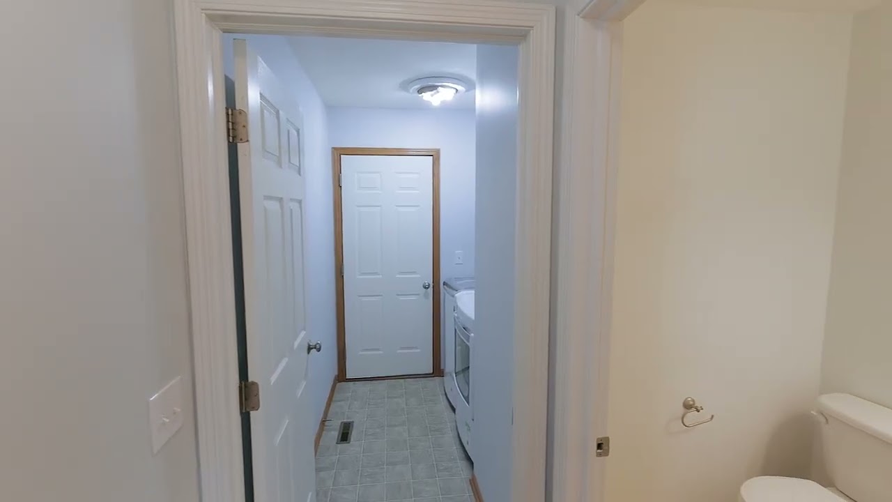 5047 South 78th Street in Lincoln Nebraska - gocentury.com - 3BD 3BA Townhome For Rent