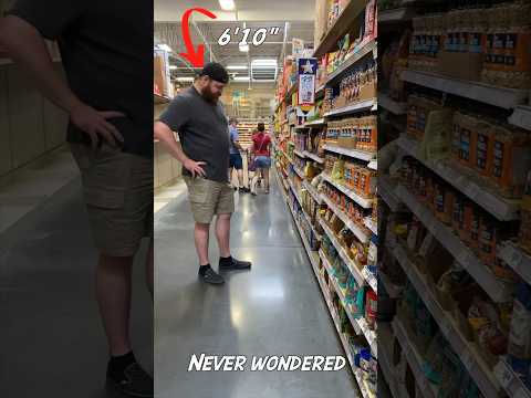 I’m probably missing out on some good groceries :/ #tall #bigandtall #tallpeopleproblems #comedy