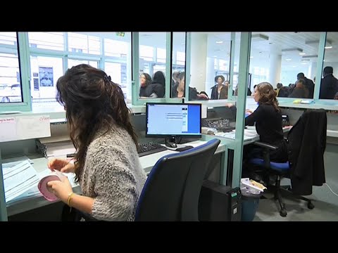Prime d'activité: les agents de la CAF croulent sous les demandes