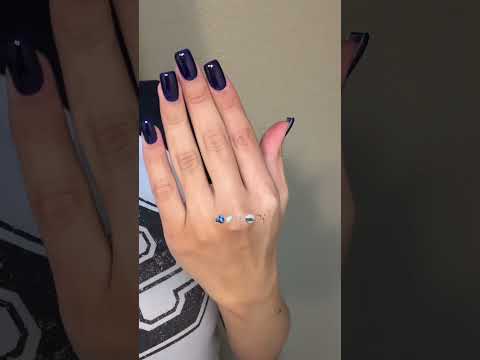 the perfect shade of blue! #nails #navyblue #acrylics #freshnewset #januarynails #viral