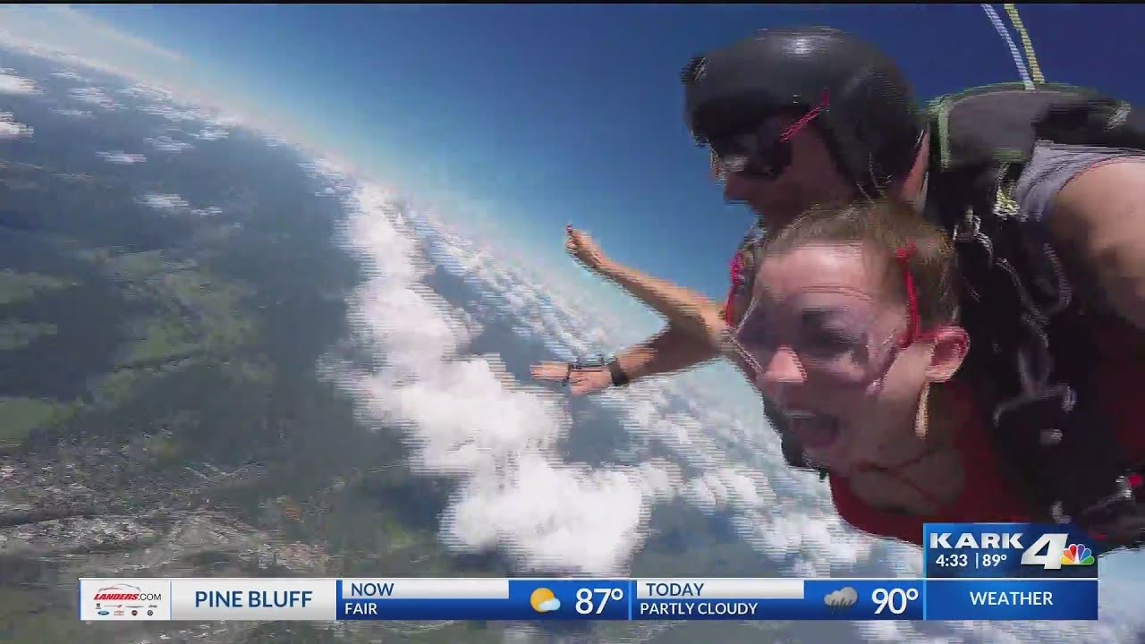 KARK 4 Reporter Chanley Painter Tries Skydiving