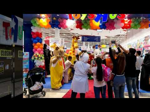 Toys R Us to return to UK next year