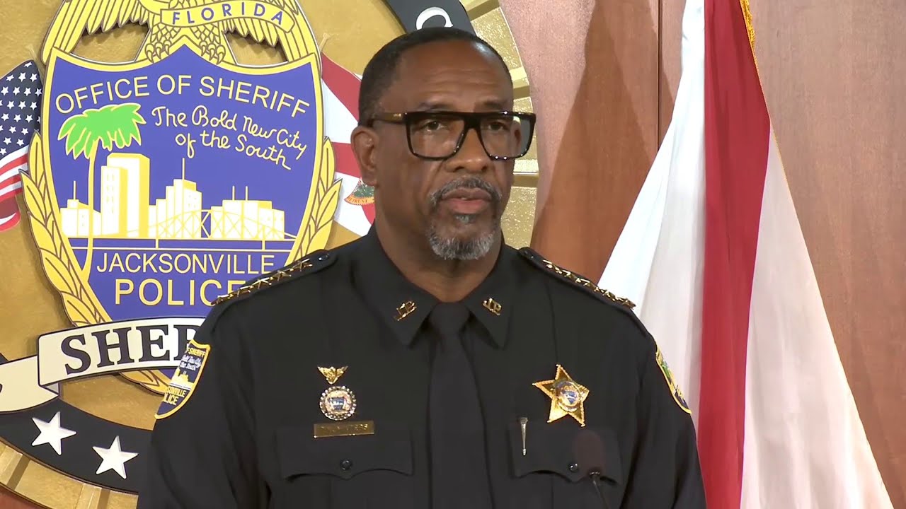 Sheriff announces arrest of 2 active JSO officers, 1 former officer for falsified overtime claims