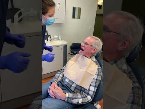 Randy Gets a Flipper at the Dentist #shorts