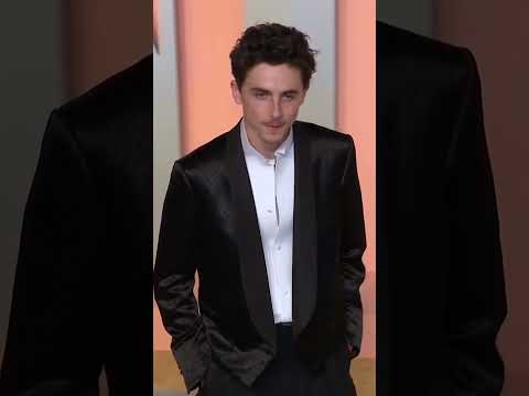 Oscar winners, stars dazzle on the Vanity Fair red carpet