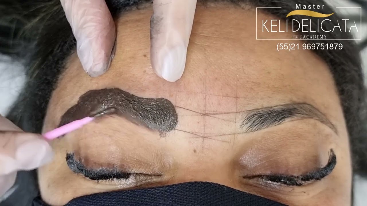 Micropigmentação  Microblading - eyebrow micropigmentation Mikropigmentierung der Augenbrauen