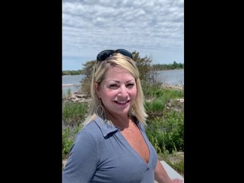 Spectacular Cottage with 360 degrees of views of the sparking, clear waters of Georgian Bay.