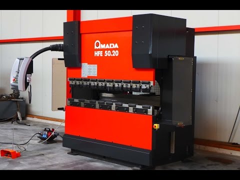 2952 = AMADA HFE 2000 x 50 Ton CNC Abkantpresse pressbrake OPERATEUR 8 Axis MACH4METAL