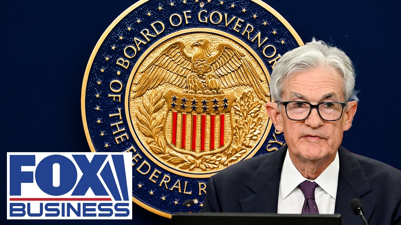 Powell STUNS Washington, DEFIES exit by staying on Fed
