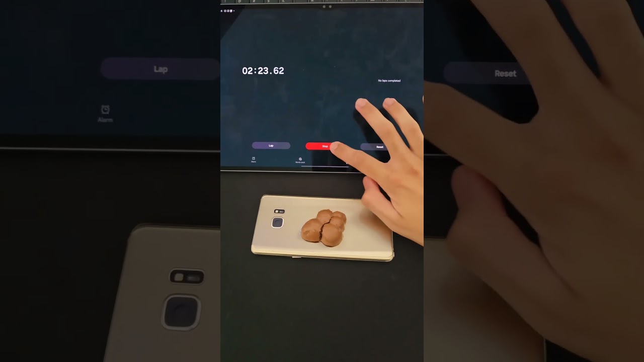 Melting chocolate using a Galaxy Note 7 #samsung #android #note7 #explosion #chocolate #techdude99