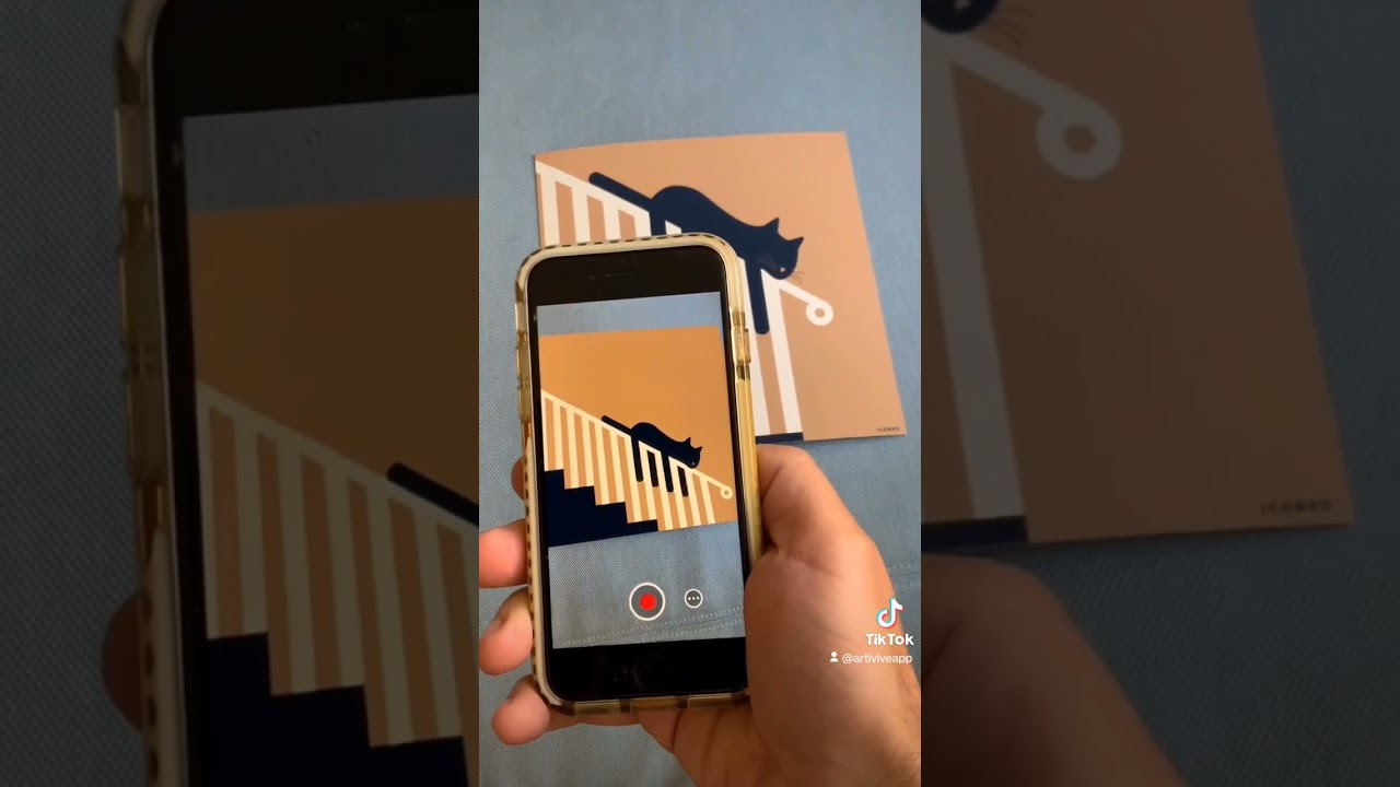 Sliding into the week 🐈 #artist @iconeo1   #artiviveapp #artivive #art #bringarttolife #ar