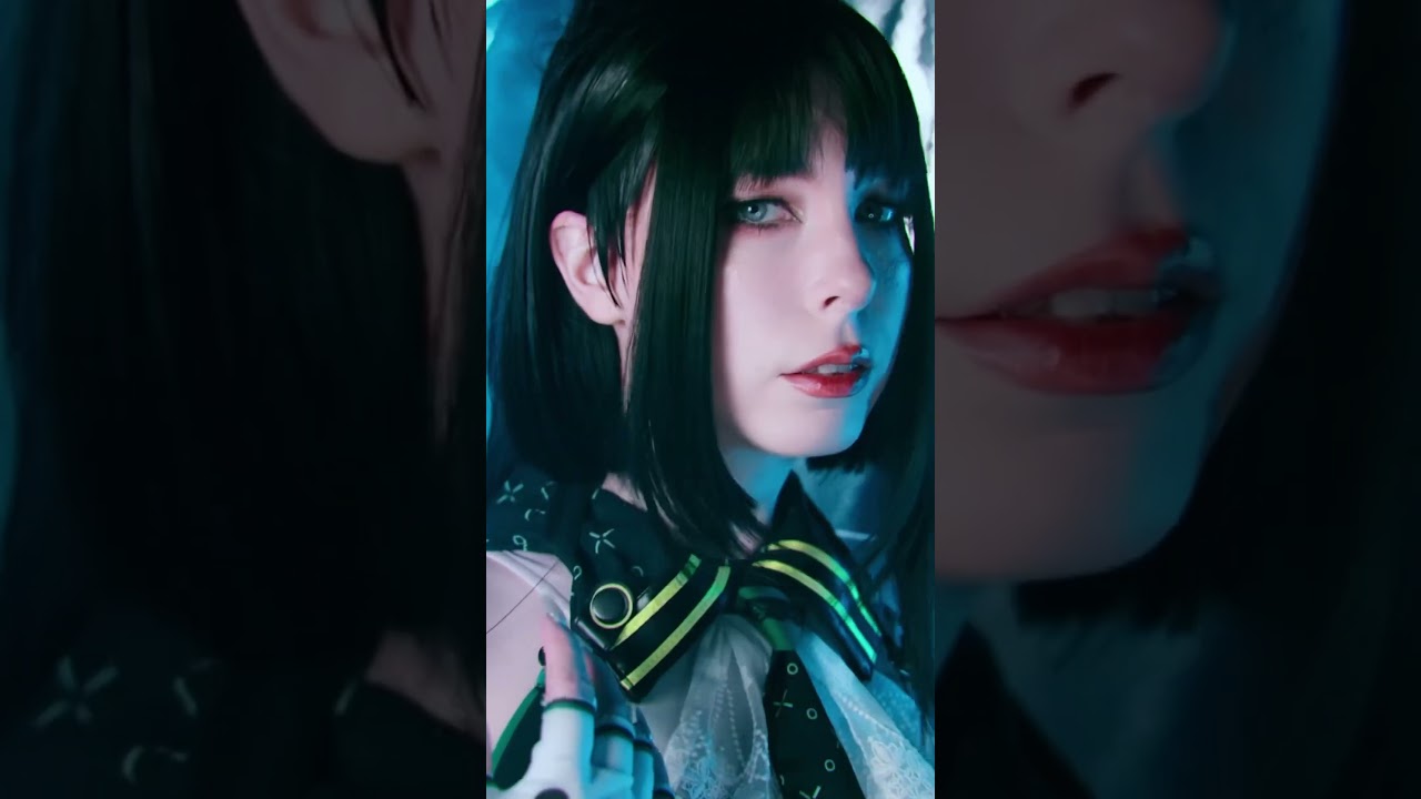 New 🌽 video on Orange and Black YouTube! 😘 #eve #cosplay #brunette #cyberpunk
