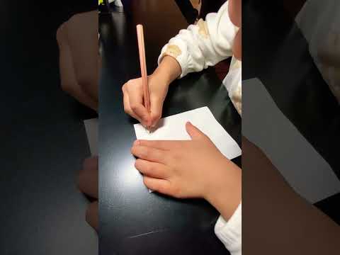 1st Grader Writes 'Kamakiri' and Hiragana Characters Neatly!