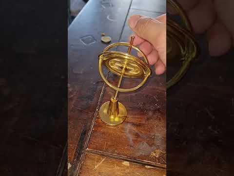 cool gravity defying toy gyroscope😍 BUY IN DESCRIPTION#shorts #gadgets #coolgadgets #toys #science