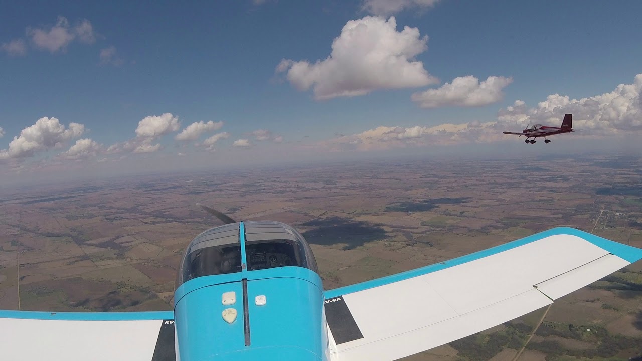 Aviation: Vans RV Aircraft - Faster RV9A passes the slower guys