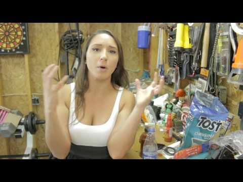 Julia Steel's Fire House Subs DATIL PEPPER HOT SAUCE Review