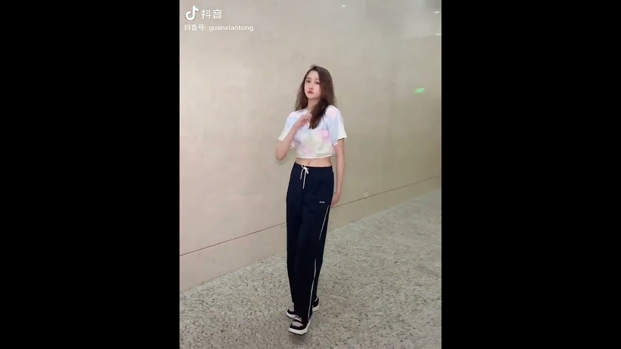 guan xiao tong tiktok