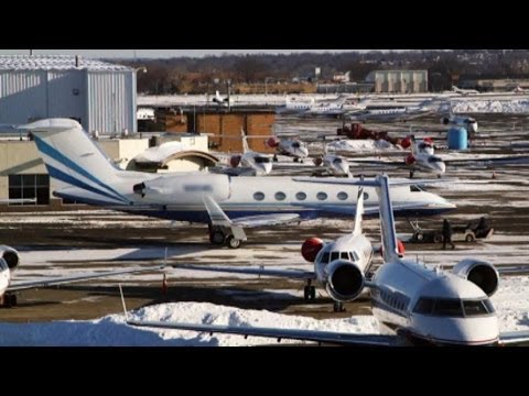 Super Bowl VIP Party Time a Nightmare at Tiny Airport