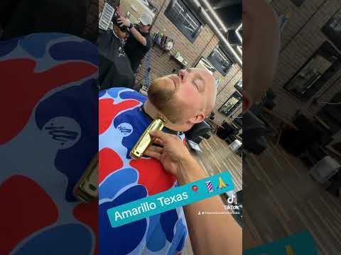 Amarillo, Texas π @Townsquarehairstudio #barbershop #barber #haircut #fade #hairstyle #barberlife