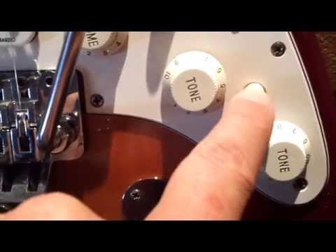 Mid boost Fender Stratocaster Richie Sambora / Eric Clapton | Reverb