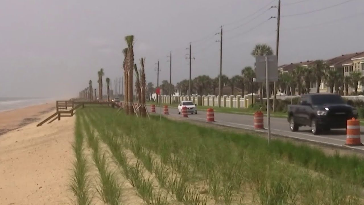 Seawall construction underway along Florida coast
