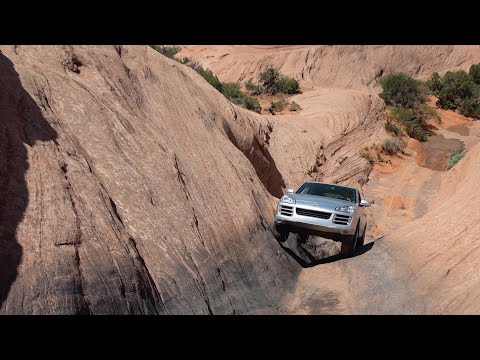 Watch This Bone-Stock Porsche Cayenne Conquer Moab