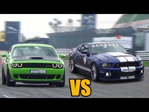 Dodge Challenger Hellcat Drag Races Ford Mustang Shelby GT500 on German ...