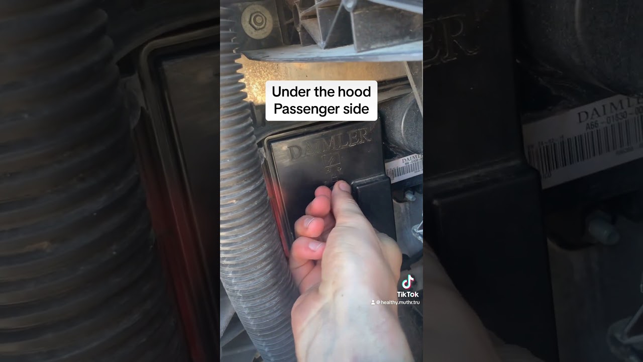 How to Reset Electrical System on Freightliner Cascadia Diesel Truck