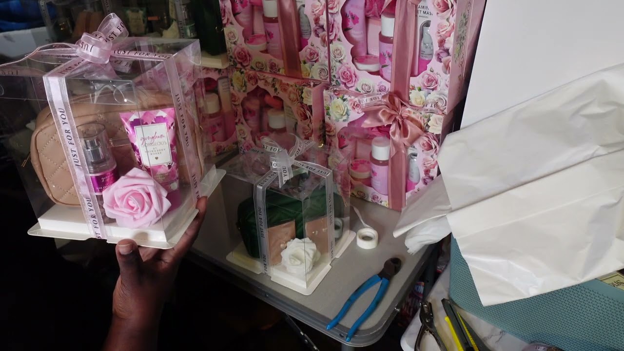 DIY Mother's Day Gifts Using Clear Cake Boxes
