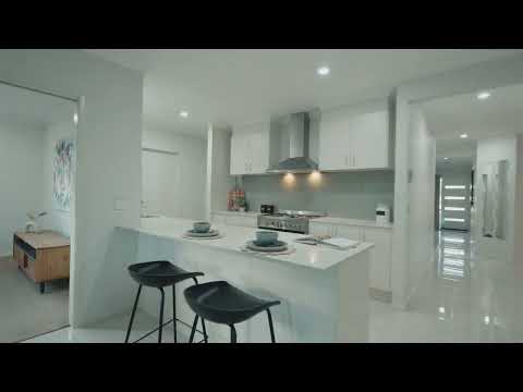 Stylish Family Living in Prestigious Sandhurst!