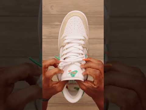 Unbox the NIKE SB DUNK LOW x JARRITOS with me. #unboxing #jarritos #nikedunk Check in BIO